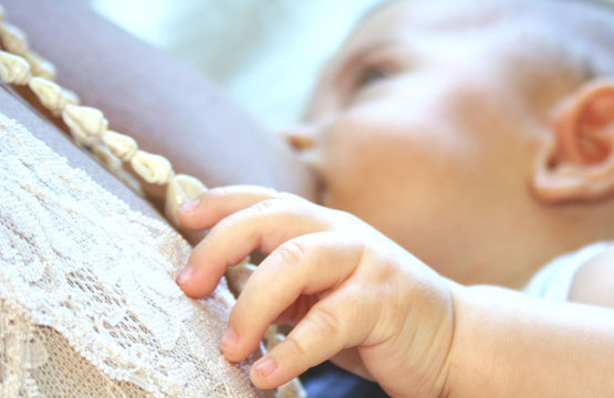 Breastfeeding shell - BABY SHELL - recommended by midwife in Europe ...